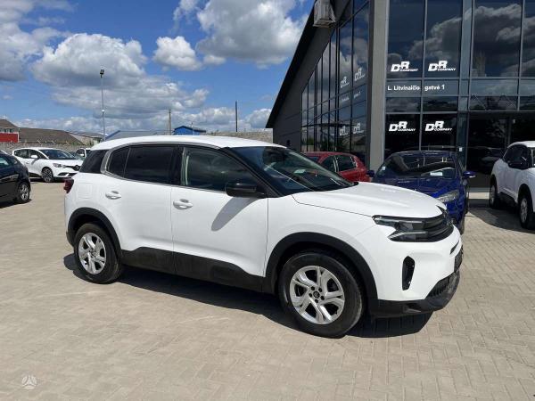Белый Ситроен C5 Aircross 2022 в Таураге, объемом двигателя 1.50 л и пробегом 241 тыс. км за 11900 €, фото 1 на AUTOMOTO.COM.LV
