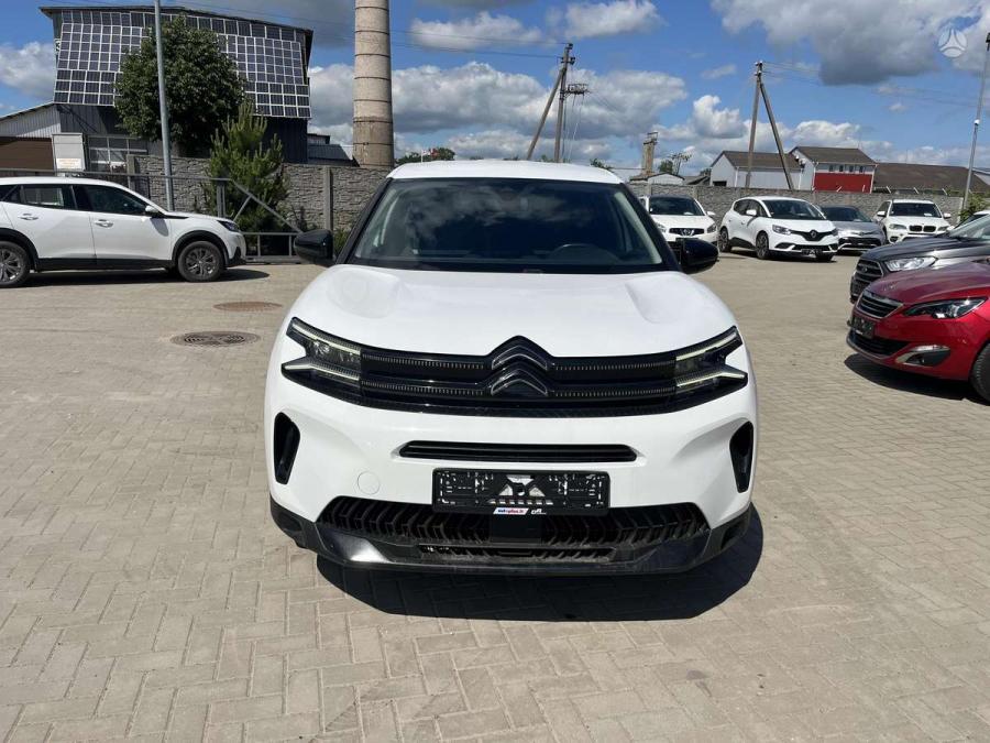 Белый Ситроен C5 Aircross 2022 в Таураге, объемом двигателя 1.50 л и пробегом 241 тыс. км за 11900 €, фото 3 на AUTOMOTO.COM.LV
