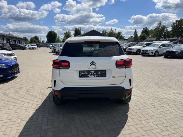 Белый Ситроен C5 Aircross 2022 в Таураге, объемом двигателя 1.50 л и пробегом 241 тыс. км за 11900 €, фото 7 на AUTOMOTO.COM.LV