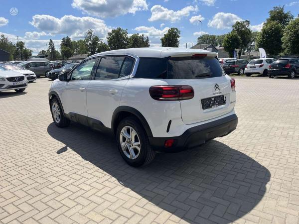 Белый Ситроен C5 Aircross 2022 в Таураге, объемом двигателя 1.50 л и пробегом 241 тыс. км за 11900 €, фото 8 на AUTOMOTO.COM.LV