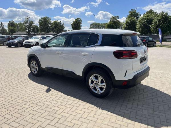 Белый Ситроен C5 Aircross 2022 в Таураге, объемом двигателя 1.50 л и пробегом 241 тыс. км за 11900 €, фото 9 на AUTOMOTO.COM.LV