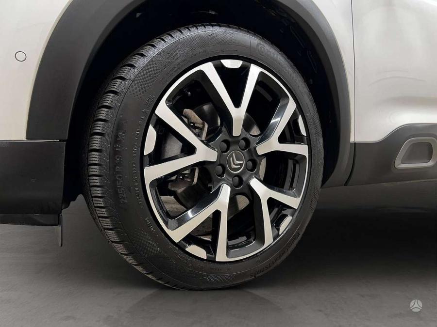 Белый Ситроен C5 Aircross 2022 в Мариямполе, объемом двигателя 1.60 л и пробегом 150 тыс. км за 17666 €, фото 25 на AUTOMOTO.COM.LV