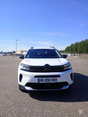 White Citroen C5 Aircross 2022 in Kaunas, with an engine capacity of 1.60 L and mileage of 161 thousand km for 15200 €, photo 8 on AUTOMOTO.COM.LV