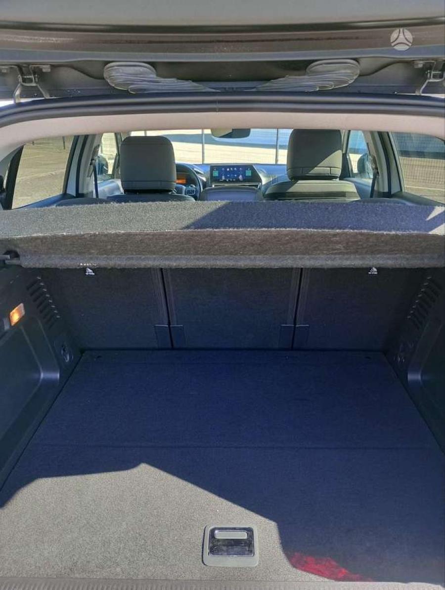 White Citroen C5 Aircross 2022 in Kaunas, with an engine capacity of 1.60 L and mileage of 161 thousand km for 15200 €, photo 18 on AUTOMOTO.COM.LV