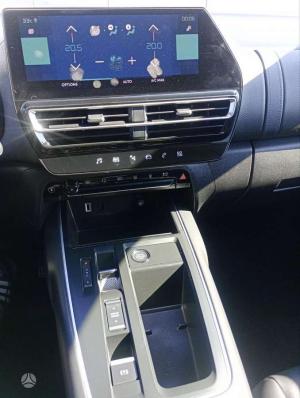 White Citroen C5 Aircross 2022 in Kaunas, with an engine capacity of 1.60 L and mileage of 161 thousand km for 15200 €, photo 20 on AUTOMOTO.COM.LV