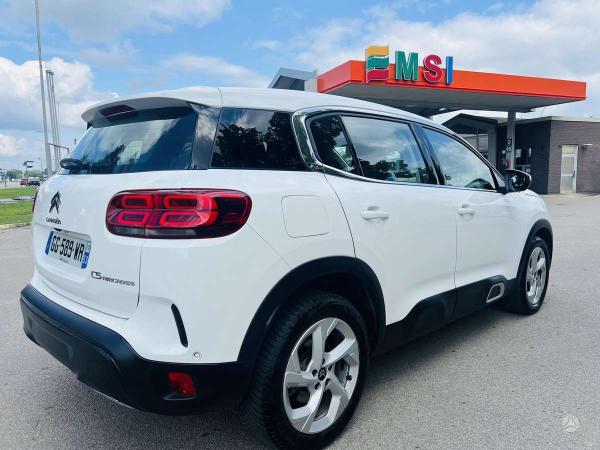 Balts Citroen C5 Aircross 2022 Kauņa, ar dzinēja tilpumu 1.50 L un nobraukumu 225 tūkst. km par 10999 €, foto 2 vietnē AUTOMOTO.COM.LV