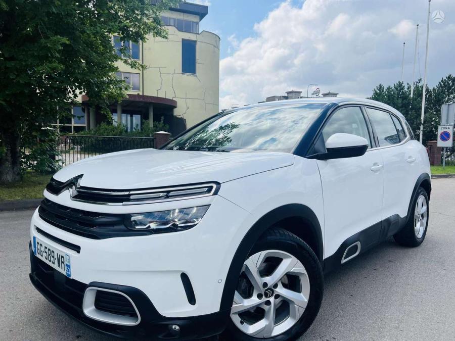 White Citroen C5 Aircross 2022 in Kaunas, with an engine capacity of 1.50 L and mileage of 225 thousand km for 10999 €, photo 10 on AUTOMOTO.COM.LV