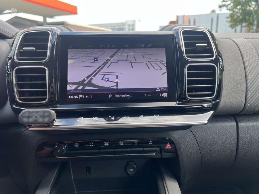 White Citroen C5 Aircross 2022 in Kaunas, with an engine capacity of 1.50 L and mileage of 225 thousand km for 10999 €, photo 22 on AUTOMOTO.COM.LV