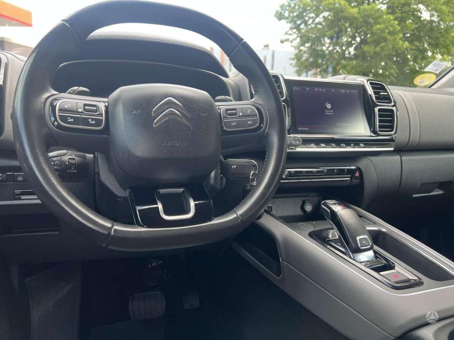 White Citroen C5 Aircross 2022 in Kaunas, with an engine capacity of 1.50 L and mileage of 225 thousand km for 10999 €, photo 24 on AUTOMOTO.COM.LV