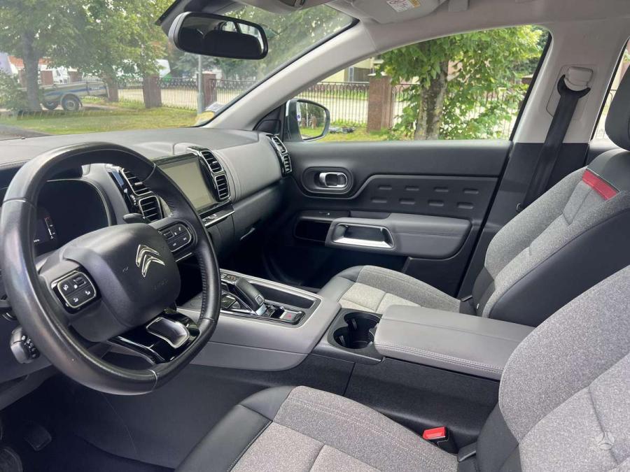 White Citroen C5 Aircross 2022 in Kaunas, with an engine capacity of 1.50 L and mileage of 225 thousand km for 10999 €, photo 26 on AUTOMOTO.COM.LV