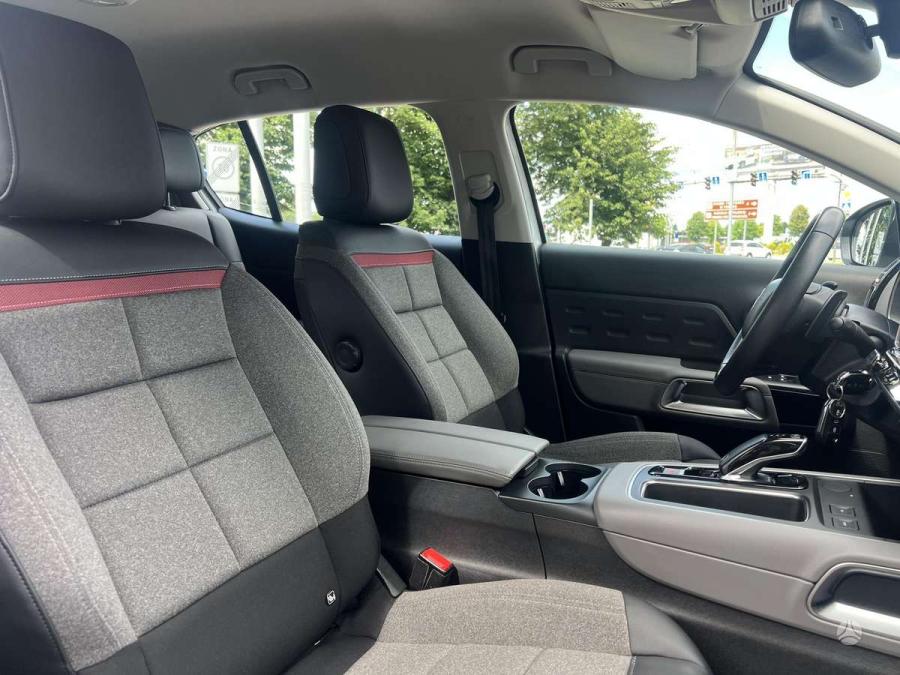 White Citroen C5 Aircross 2022 in Kaunas, with an engine capacity of 1.50 L and mileage of 225 thousand km for 10999 €, photo 32 on AUTOMOTO.COM.LV