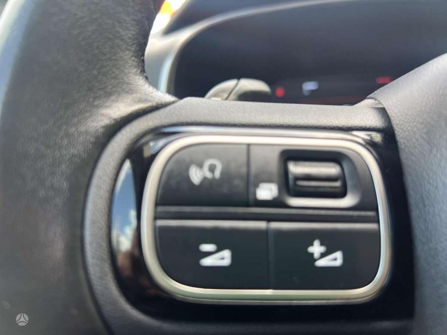 White Citroen C5 Aircross 2022 in Kaunas, with an engine capacity of 1.50 L and mileage of 225 thousand km for 10999 €, photo 38 on AUTOMOTO.COM.LV