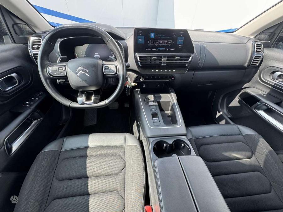 White Citroen C5 Aircross 2022 in Kaunas, with an engine capacity of 1.50 L and mileage of 227 thousand km for 13250 €, photo 8 on AUTOMOTO.COM.LV