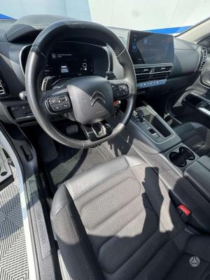 White Citroen C5 Aircross 2022 in Kaunas, with an engine capacity of 1.50 L and mileage of 227 thousand km for 13250 €, photo 9 on AUTOMOTO.COM.LV