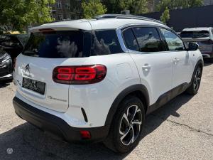 White Citroen C5 Aircross 2022 in Vilnius, with an engine capacity of 1.60 L and mileage of 147 thousand km for 12990 €, photo 4 on AUTOMOTO.COM.LV