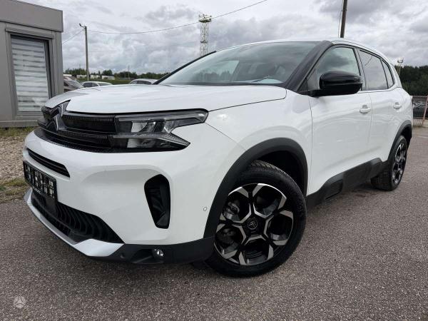 Белый Ситроен C5 Aircross 2022 в Вильнюс, объемом двигателя 1.50 л и пробегом 217 тыс. км за 13990 €, фото 1 на AUTOMOTO.COM.LV