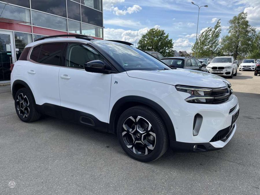 Белый Ситроен C5 Aircross 2022 в Таураге, объемом двигателя 1.60 л и пробегом 201 тыс. км за 12300 €, фото 4 на AUTOMOTO.COM.LV