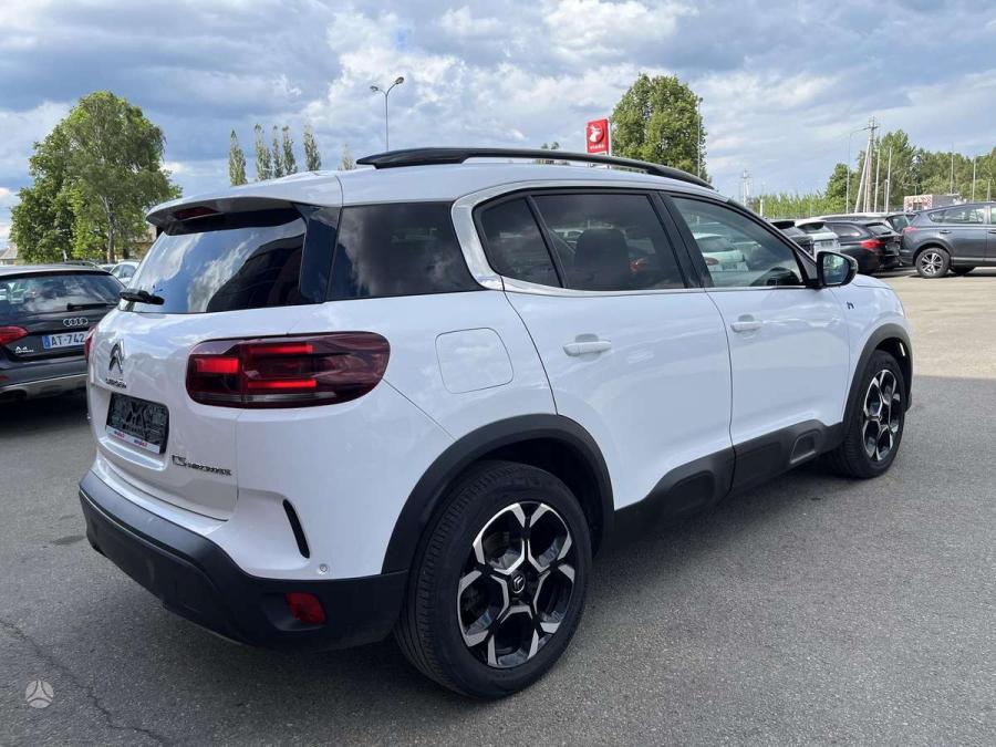 Белый Ситроен C5 Aircross 2022 в Таураге, объемом двигателя 1.60 л и пробегом 201 тыс. км за 12300 €, фото 5 на AUTOMOTO.COM.LV