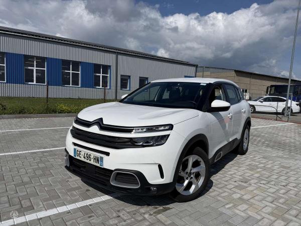 Белый Ситроен C5 Aircross 2022 в Таураге, объемом двигателя 1.20 л и пробегом 125 тыс. км за 11737 €, фото 1 на AUTOMOTO.COM.LV