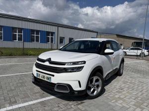 White Citroen C5 Aircross 2022 in Taurage, with an engine capacity of 1.20 L and mileage of 125 thousand km for 11737 €, photo  on AUTOMOTO.COM.LV