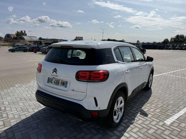 Белый Ситроен C5 Aircross 2022 в Таураге, объемом двигателя 1.20 л и пробегом 125 тыс. км за 11737 €, фото 9 на AUTOMOTO.COM.LV