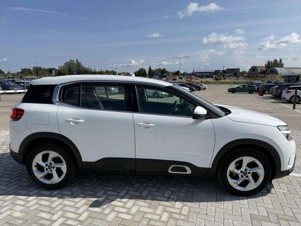 Белый Ситроен C5 Aircross 2022 в Таураге, объемом двигателя 1.20 л и пробегом 125 тыс. км за 11737 €, фото 10 на AUTOMOTO.COM.LV