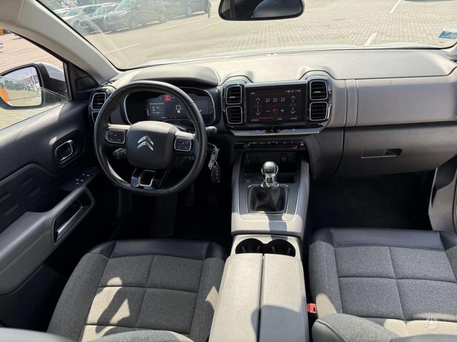 White Citroen C5 Aircross 2022 in Taurage, with an engine capacity of 1.20 L and mileage of 125 thousand km for 11737 €, photo 14 on AUTOMOTO.COM.LV