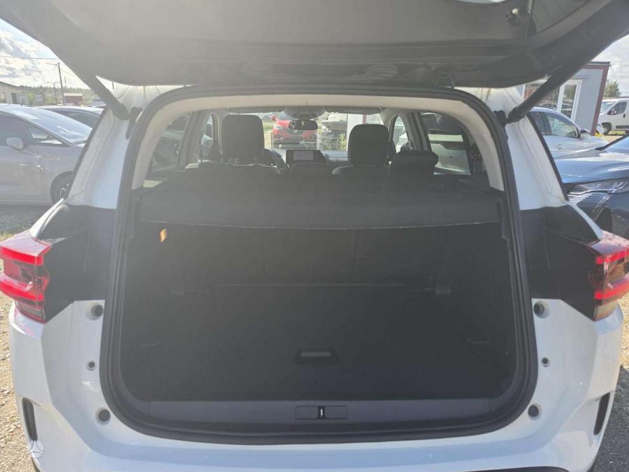 White Citroen C5 Aircross 2022 in Vilnius, with an engine capacity of 1.50 L and mileage of 144 thousand km for 16093 €, photo 16 on AUTOMOTO.COM.LV