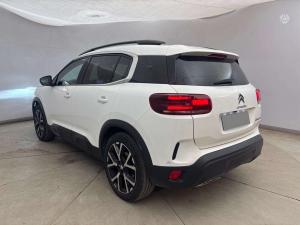 White Citroen C5 Aircross 2022 in Vilnius, with an engine capacity of 1.20 L and mileage of 99 thousand km for 17425 €, photo 6 on AUTOMOTO.COM.LV