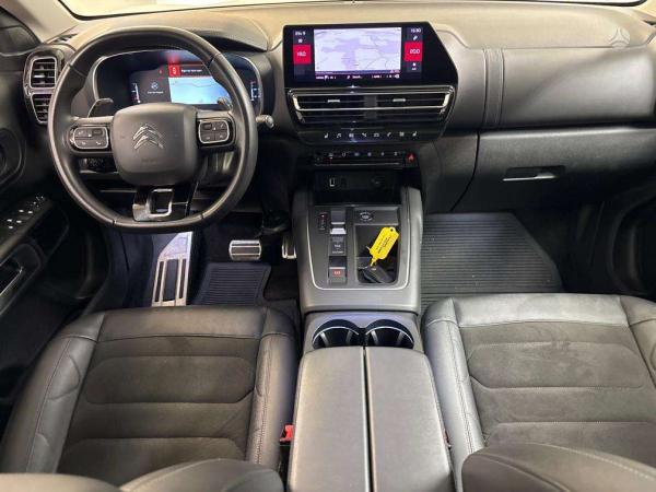 White Citroen C5 Aircross 2022 in Vilnius, with an engine capacity of 1.20 L and mileage of 99 thousand km for 17425 €, photo 9 on AUTOMOTO.COM.LV