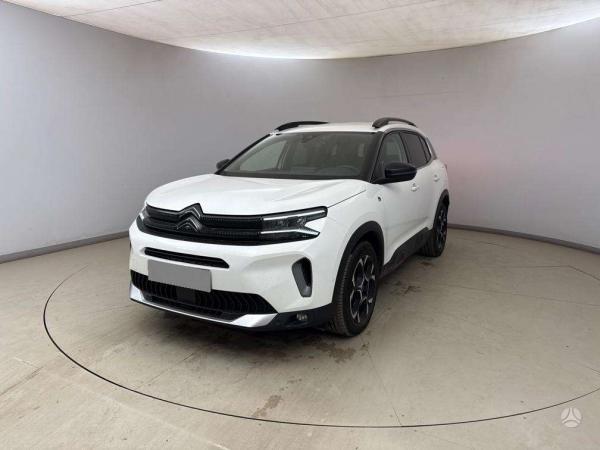 Белый Ситроен C5 Aircross 2022 в Вильнюс, объемом двигателя 1.60 л и пробегом 74 тыс. км за 20330 €, фото 1 на AUTOMOTO.COM.LV
