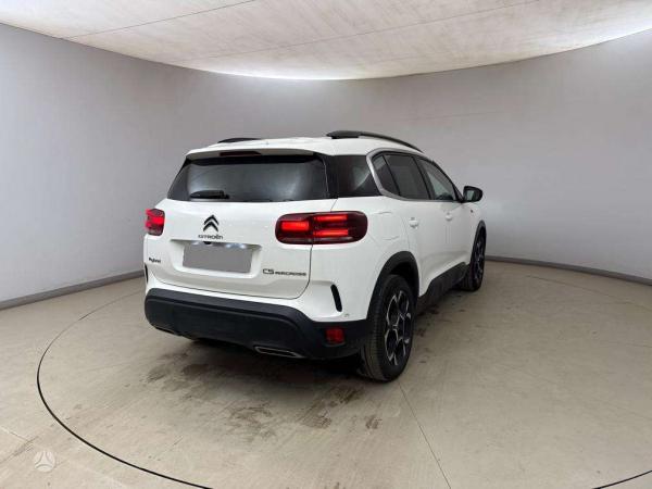 Белый Ситроен C5 Aircross 2022 в Вильнюс, объемом двигателя 1.60 л и пробегом 74 тыс. км за 20330 €, фото 3 на AUTOMOTO.COM.LV