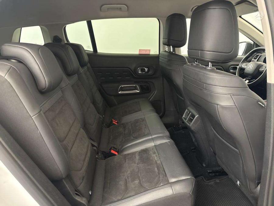 Белый Ситроен C5 Aircross 2022 в Вильнюс, объемом двигателя 1.60 л и пробегом 74 тыс. км за 20330 €, фото 17 на AUTOMOTO.COM.LV