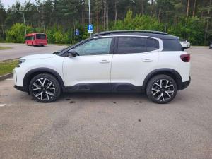Белый Ситроен C5 Aircross 2022 в Вильнюс, объемом двигателя 1.50 л и пробегом 261 тыс. км за 11100 €, фото 6 на AUTOMOTO.COM.LV