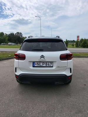 Белый Ситроен C5 Aircross 2022 в Вильнюс, объемом двигателя 1.50 л и пробегом 261 тыс. км за 11100 €, фото 9 на AUTOMOTO.COM.LV