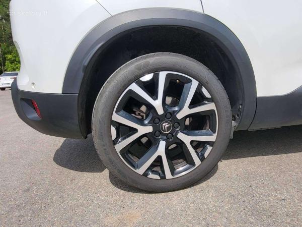 White Citroen C5 Aircross 2022 in Vilnius, with an engine capacity of 1.50 L and mileage of 261 thousand km for 11100 €, photo 11 on AUTOMOTO.COM.LV