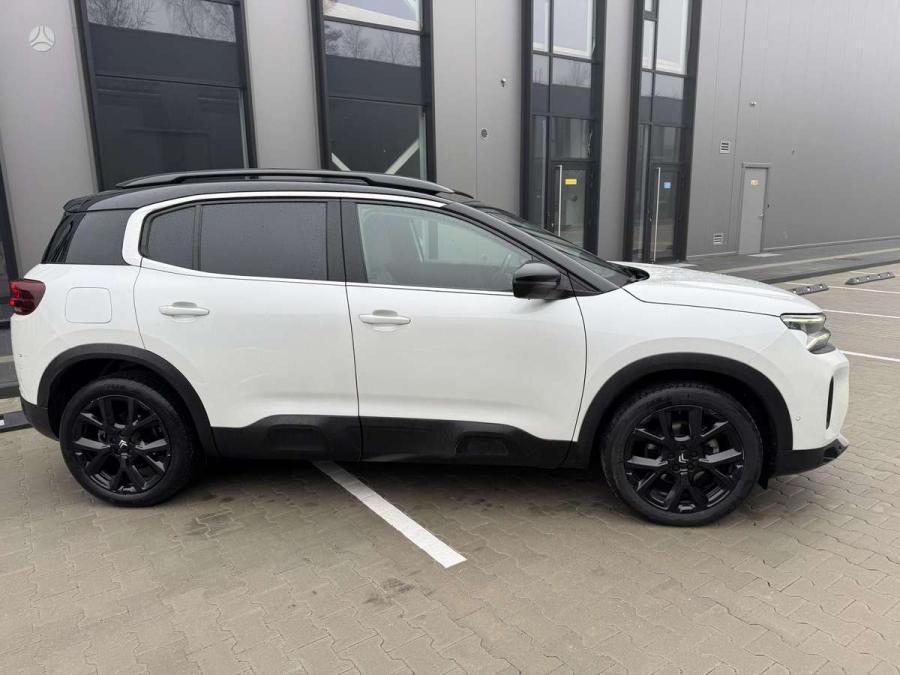 Balts Citroen C5 Aircross 2023 Viļņa, ar dzinēja tilpumu 1.50 L un nobraukumu 251 tūkst. km par 16577 €, foto 3 vietnē AUTOMOTO.COM.LV