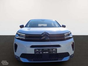 White Citroen C5 Aircross 2023 in Kaunas, with an engine capacity of 1.20 L and mileage of 31 thousand km for 21864 €, photo 4 on AUTOMOTO.COM.LV