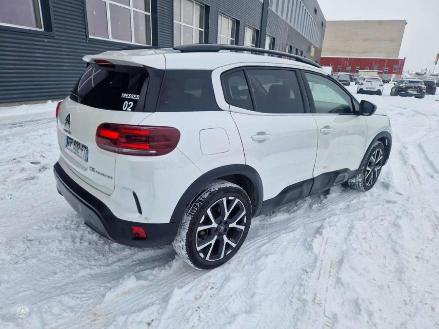 Balts Citroen C5 Aircross 2023 Tauragė, ar dzinēja tilpumu 1.50 L un nobraukumu 7 tūkst. km par 10900 €, foto 7 vietnē AUTOMOTO.COM.LV