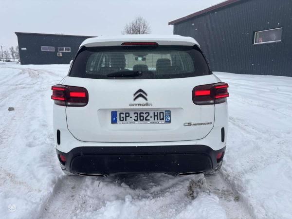 White Citroen C5 Aircross 2023 in Taurage, with an engine capacity of 1.50 L and mileage of 170 thousand km for 12500 €, photo 4 on AUTOMOTO.COM.LV