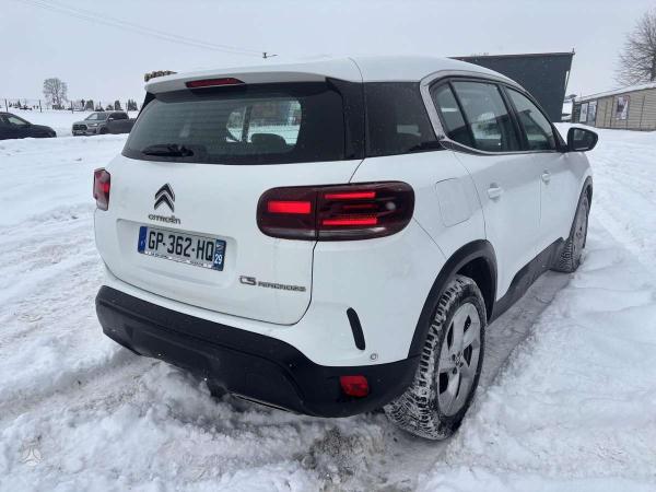 White Citroen C5 Aircross 2023 in Taurage, with an engine capacity of 1.50 L and mileage of 170 thousand km for 12500 €, photo 8 on AUTOMOTO.COM.LV