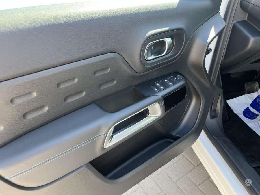 Balts Citroen C5 Aircross 2023 Tauragė, ar dzinēja tilpumu 1.50 L un nobraukumu 194 tūkst. km par 12400 €, foto 17 vietnē AUTOMOTO.COM.LV