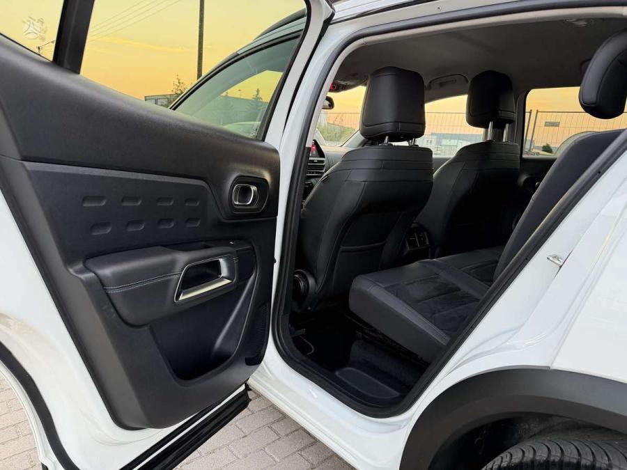Белый Ситроен C5 Aircross 2023 в Мариямполе, объемом двигателя 1.20 л и пробегом 117 тыс. км за 17182 €, фото 26 на AUTOMOTO.COM.LV