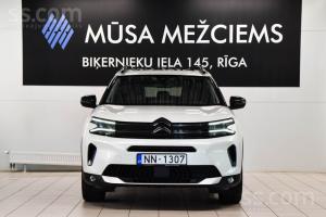 Balts Citroen C5 Aircross 2023 Rīga, ar dzinēja tilpumu 1.20 L un nobraukumu 62 tūkst. km par 19990 €, foto 3 vietnē AUTOMOTO.COM.LV