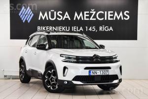 Balts Citroen C5 Aircross 2023 Rīga, ar dzinēja tilpumu 1.20 L un nobraukumu 62 tūkst. km par 19990 €, foto 4 vietnē AUTOMOTO.COM.LV