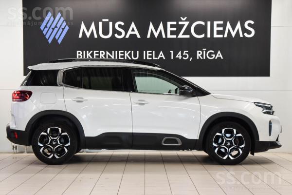 Balts Citroen C5 Aircross 2023 Rīga, ar dzinēja tilpumu 1.20 L un nobraukumu 62 tūkst. km par 19990 €, foto 4 vietnē AUTOMOTO.COM.LV