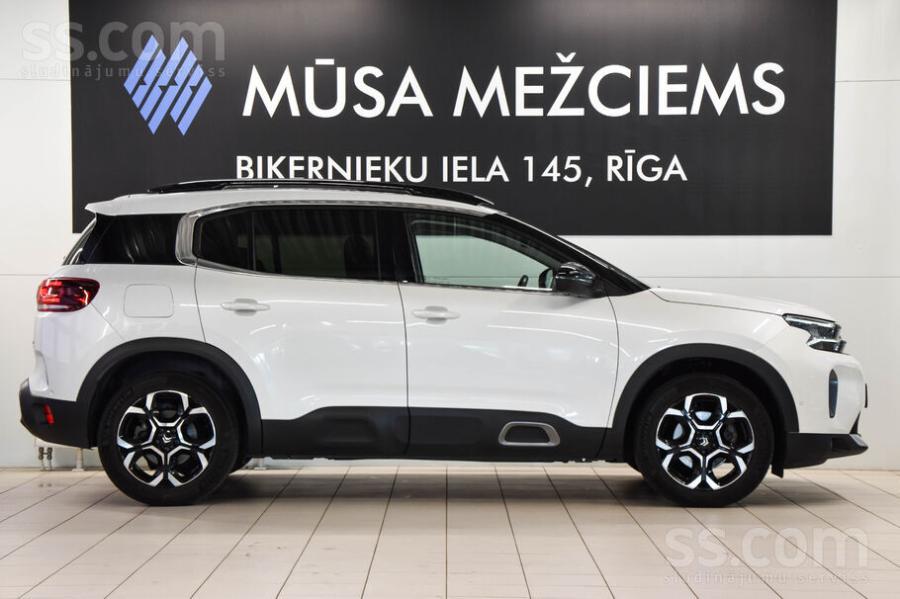 Balts Citroen C5 Aircross 2023 Rīga, ar dzinēja tilpumu 1.20 L un nobraukumu 62 tūkst. km par 19990 €, foto 5 vietnē AUTOMOTO.COM.LV