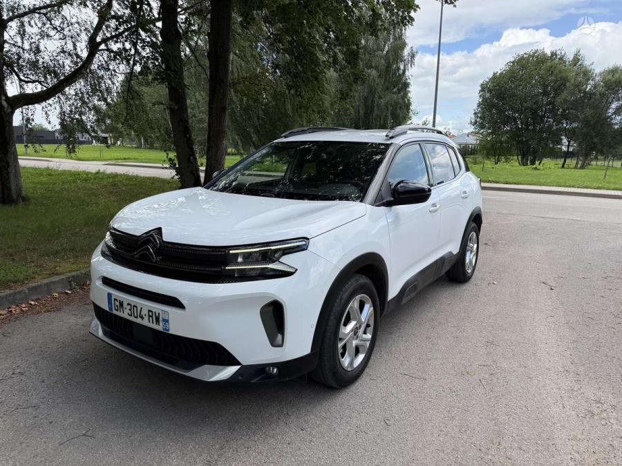 Белый Ситроен C5 Aircross 2023 в Таураге, объемом двигателя 1.50 л и пробегом 189 тыс. км за 13200 €, фото 1 на AUTOMOTO.COM.LV