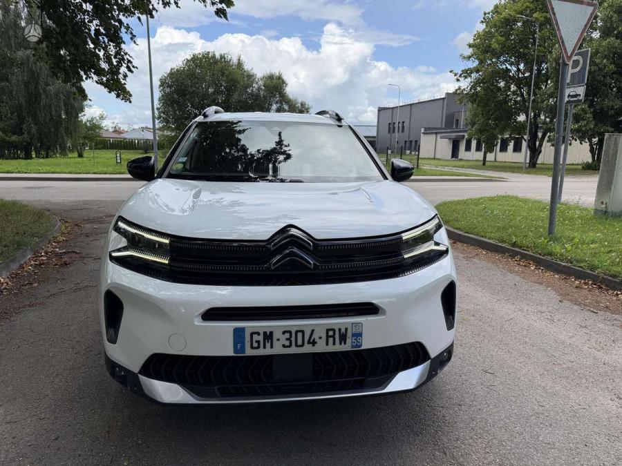 Белый Ситроен C5 Aircross 2023 в Таураге, объемом двигателя 1.50 л и пробегом 189 тыс. км за 13200 €, фото 3 на AUTOMOTO.COM.LV