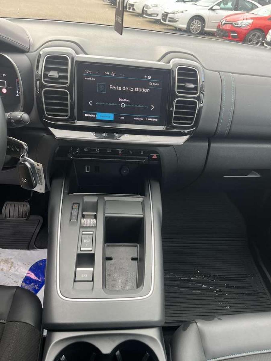 Balts Citroen C5 Aircross 2023 Tauragė, ar dzinēja tilpumu 1.50 L un nobraukumu 193 tūkst. km par 12100 €, foto 18 vietnē AUTOMOTO.COM.LV